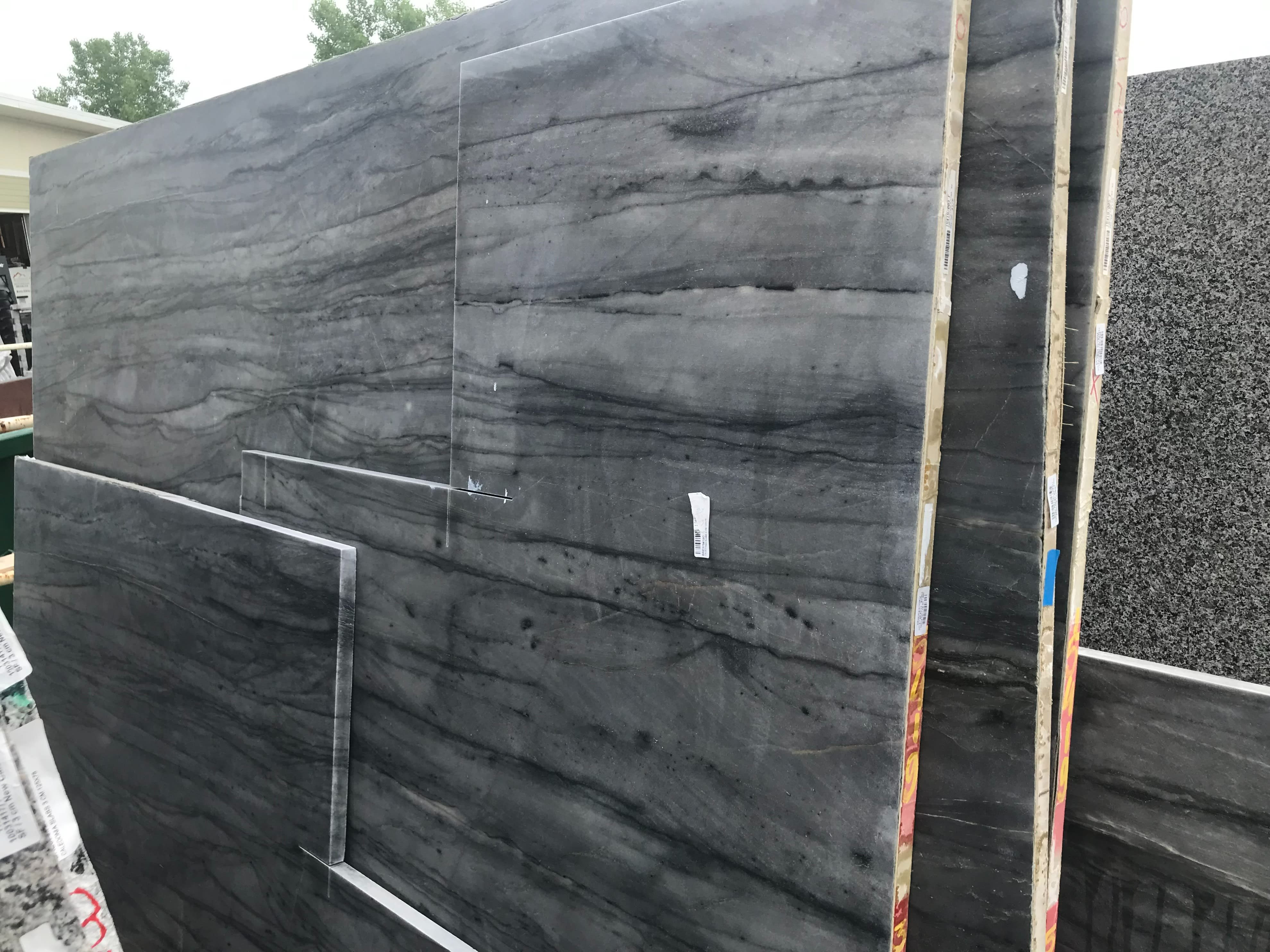 Platinus Leathered Quartzite Quartzite - StoneTrash