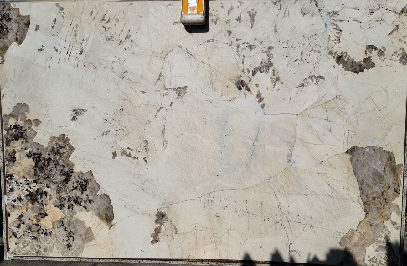 Alpinus Super Crystal Granite - StoneTrash