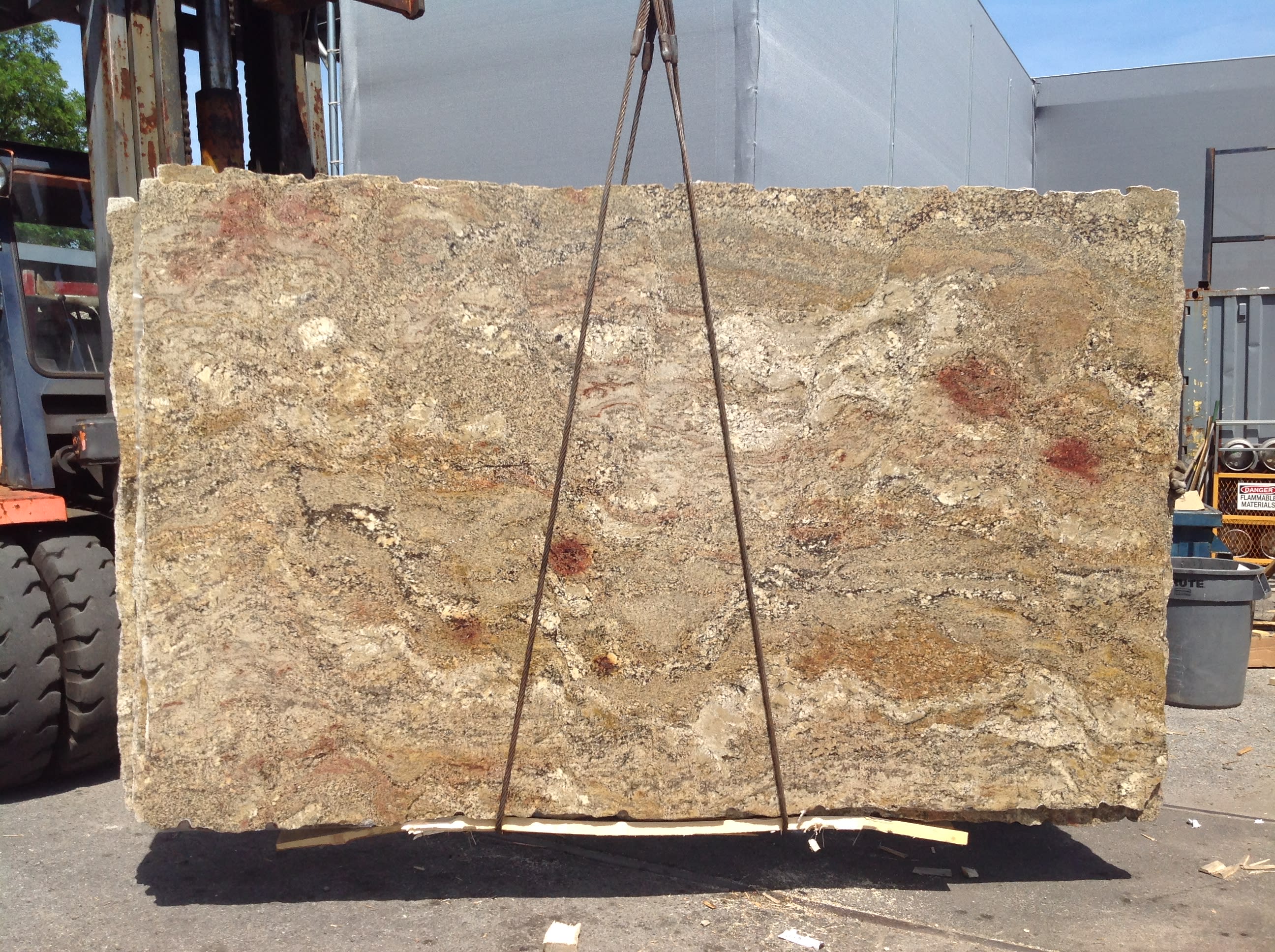 Persa Caravelas Granite