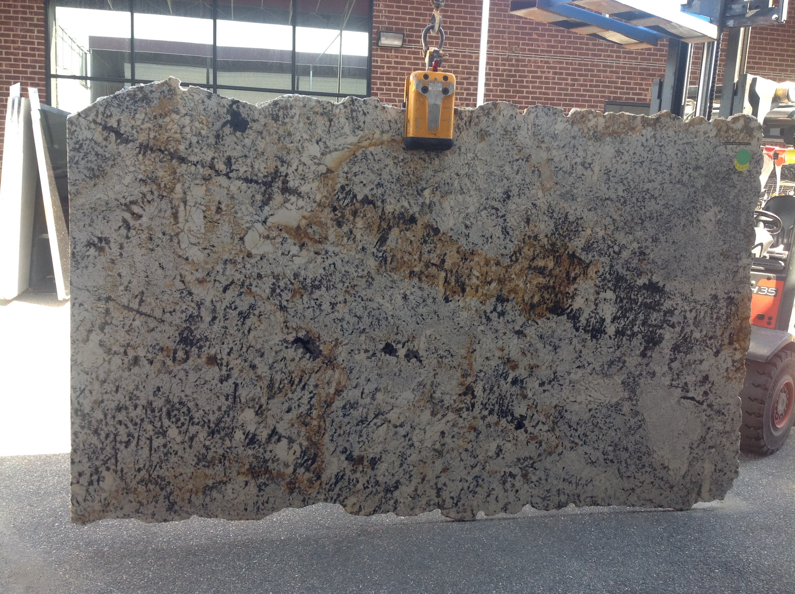 TROPICAL TREASURE Granite - StoneTrash