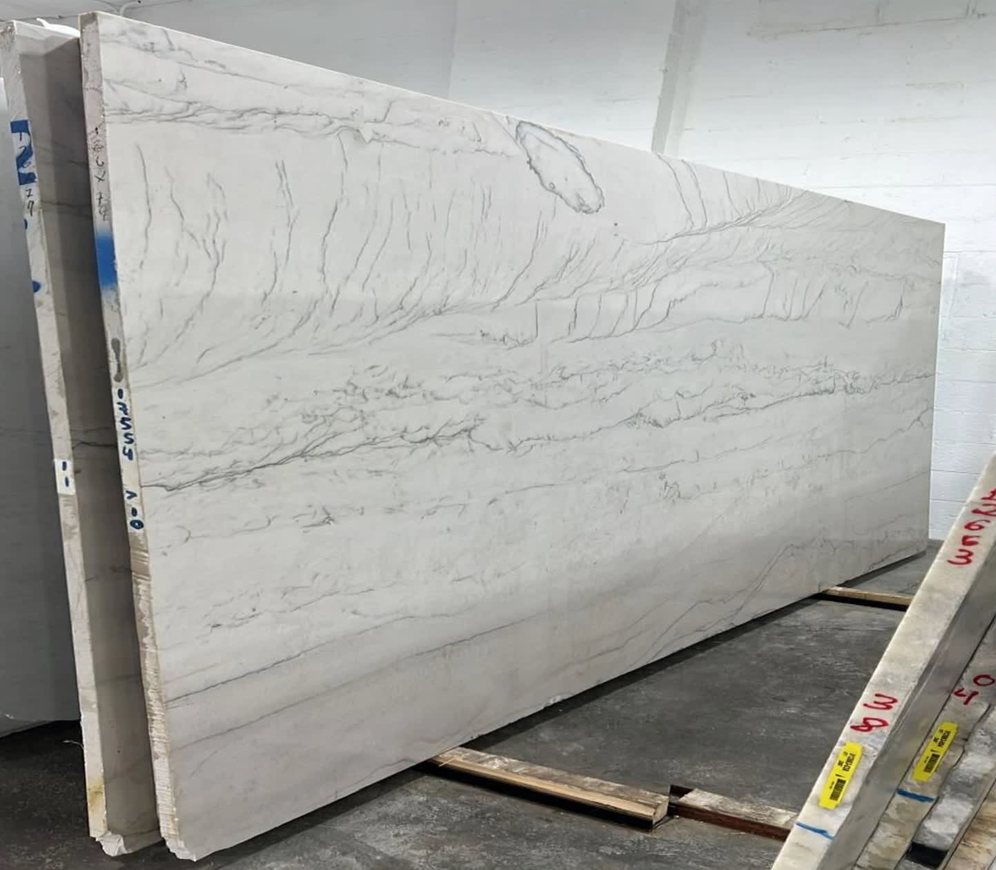 Quartzite Dakar Quartz - StoneTrash