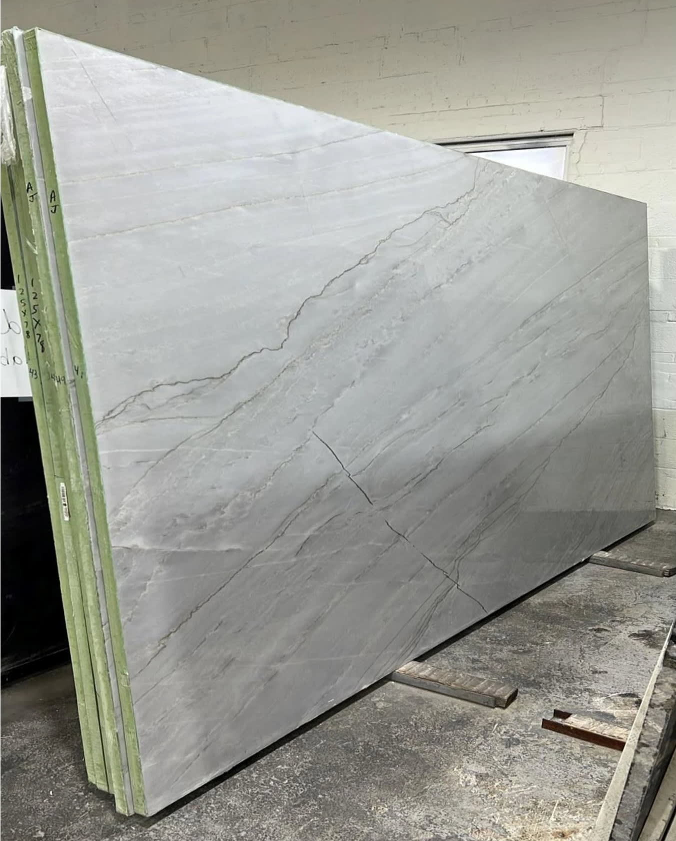 Quartzite Azure Bay Quartz - StoneTrash