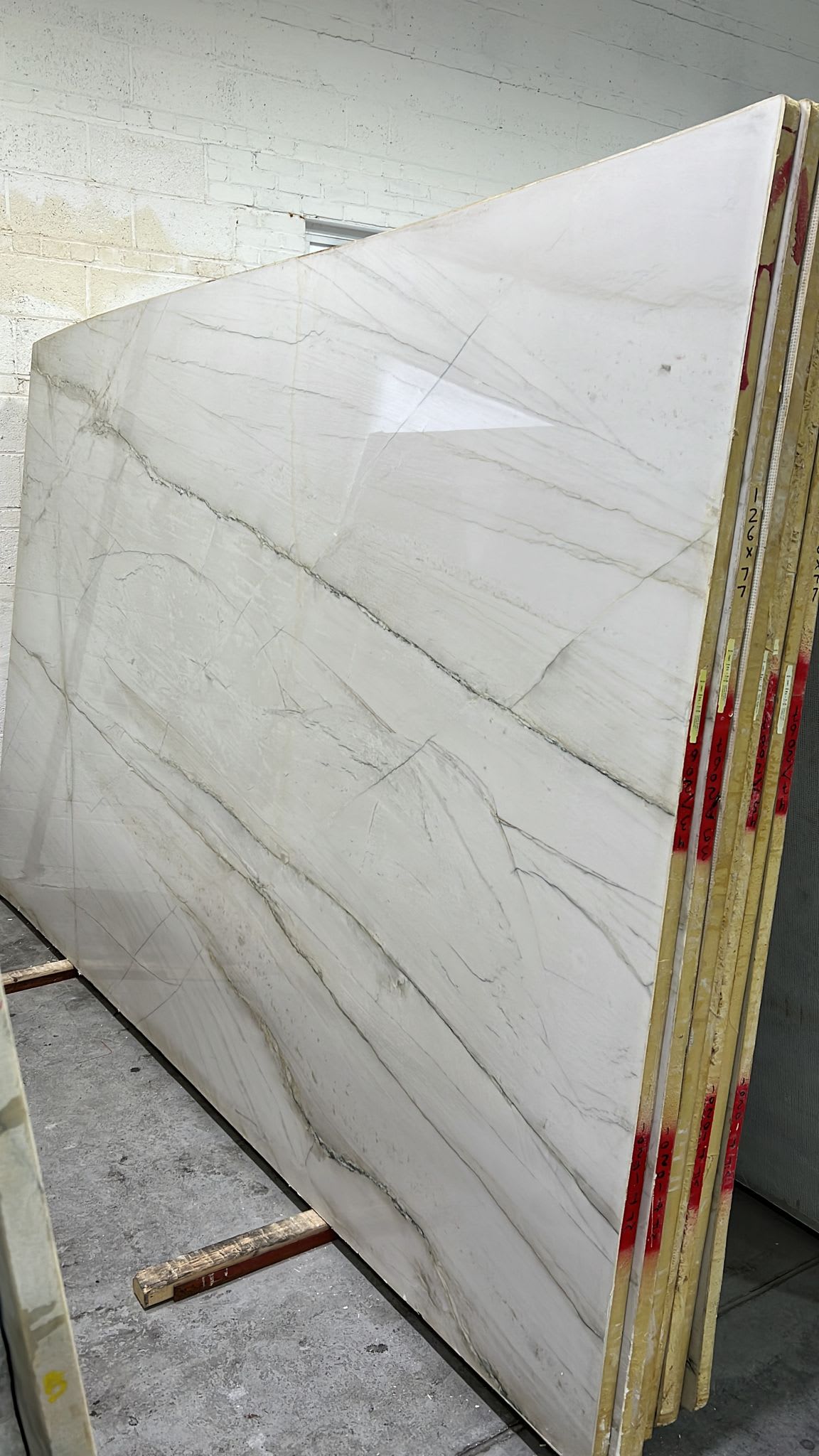 Quartzite Le Blanc Granite - StoneTrash