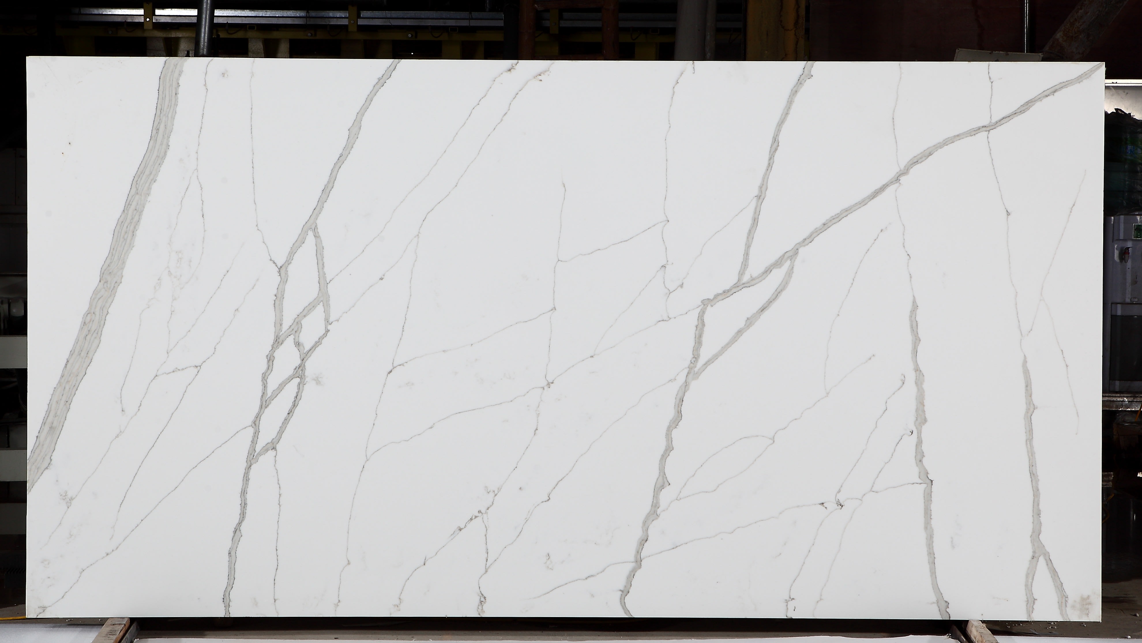 Calacatta Bianco Quartz by Polarstone - StoneTrash