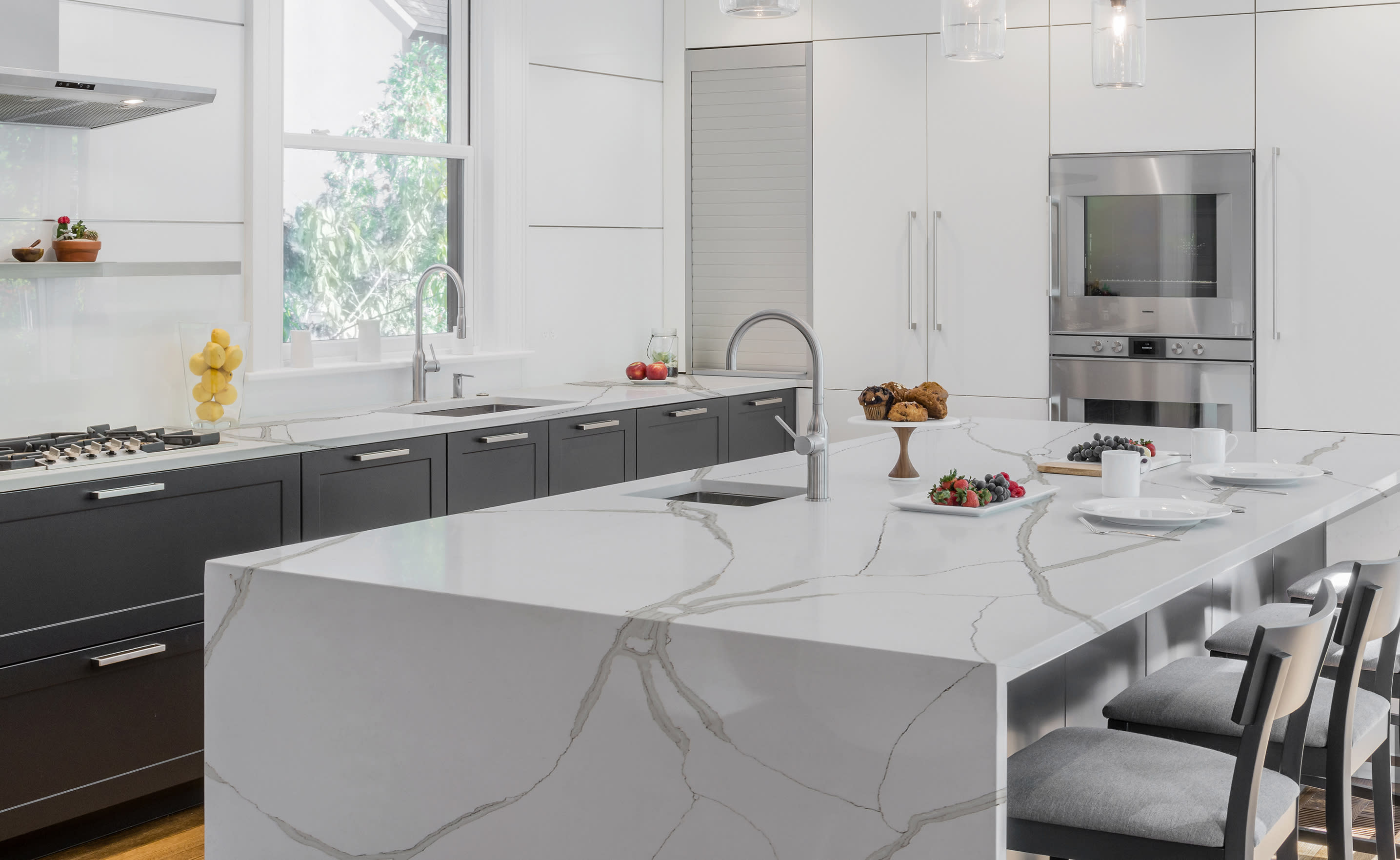 Calacatta Vagli Quartz by Polarstone - StoneTrash