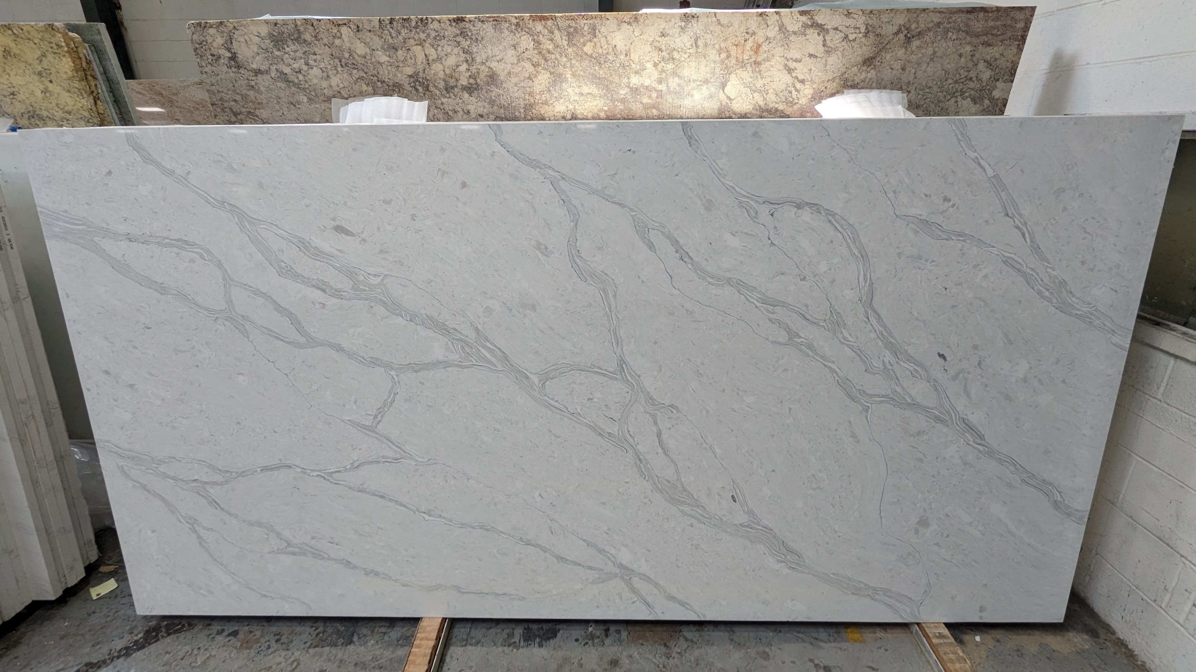 MODA Calcutta Rama Quartz - StoneTrash