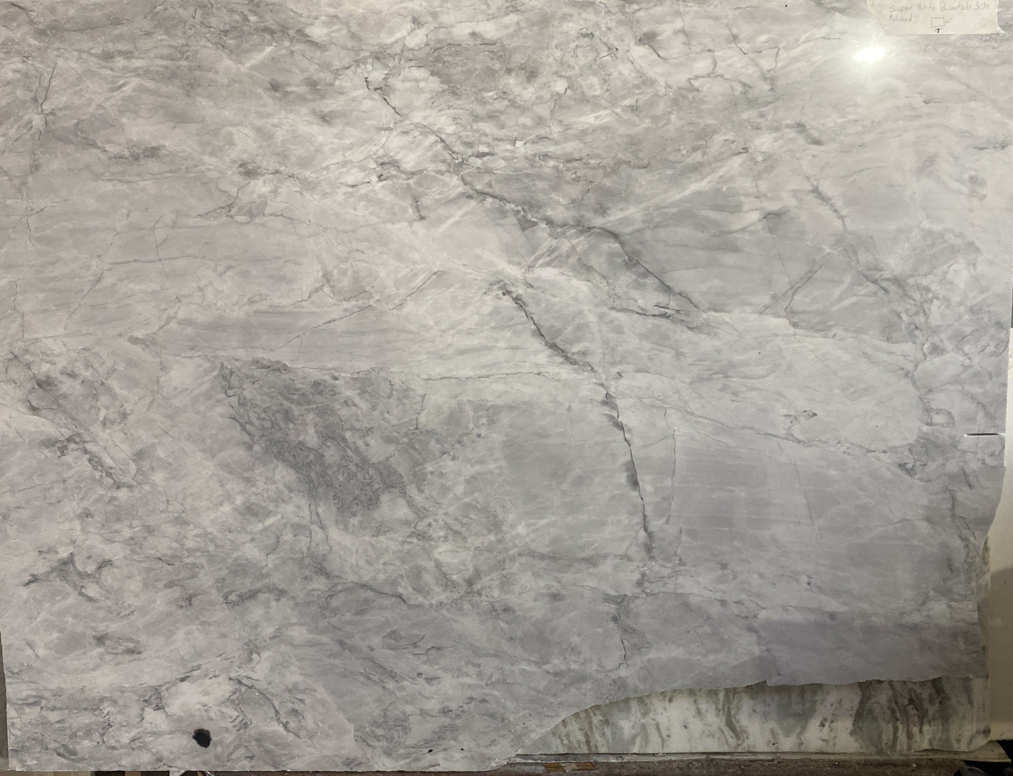 Super White Quartzite Quartzite - StoneTrash