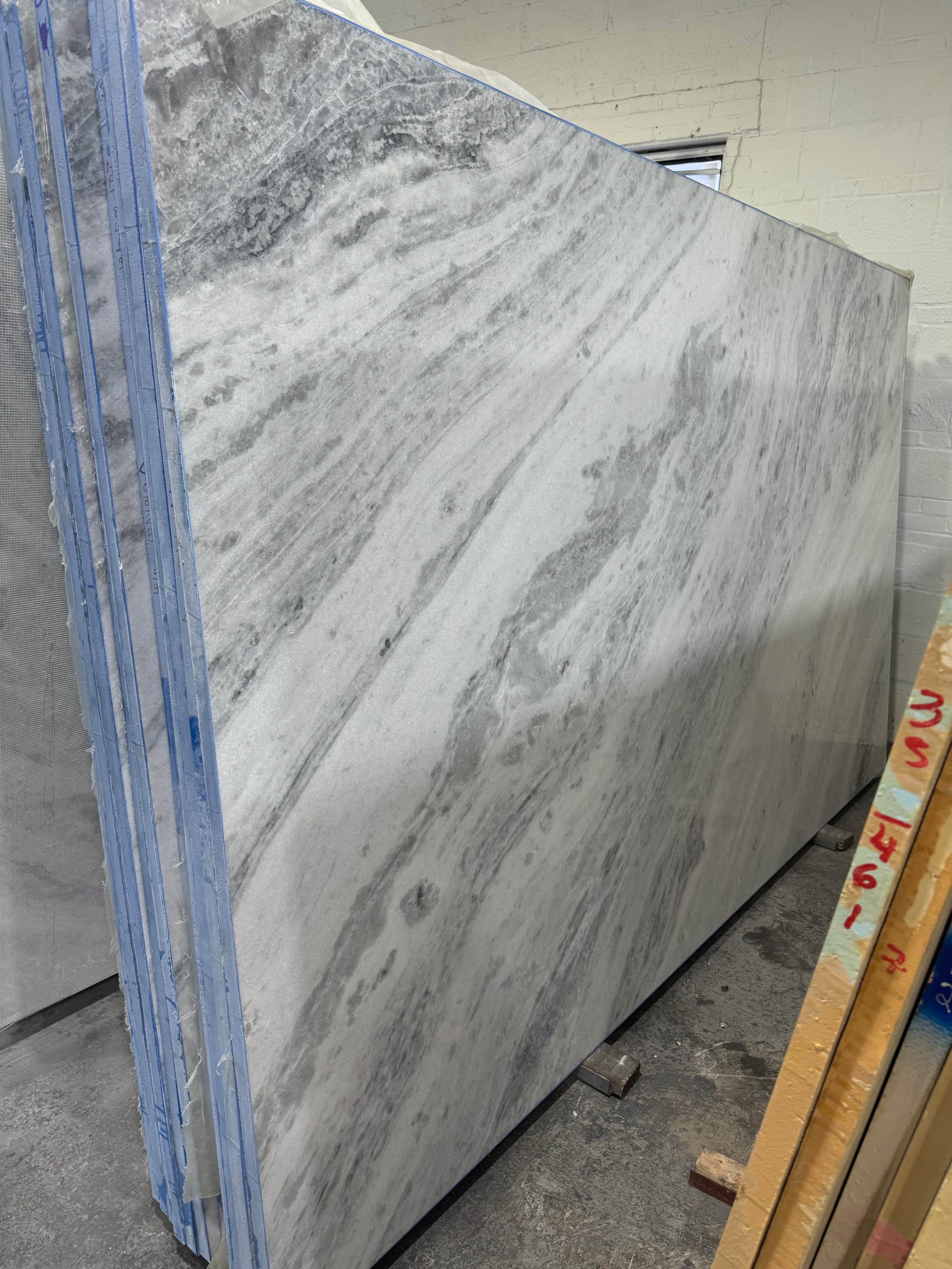 Pegasus white Quartzite - StoneTrash