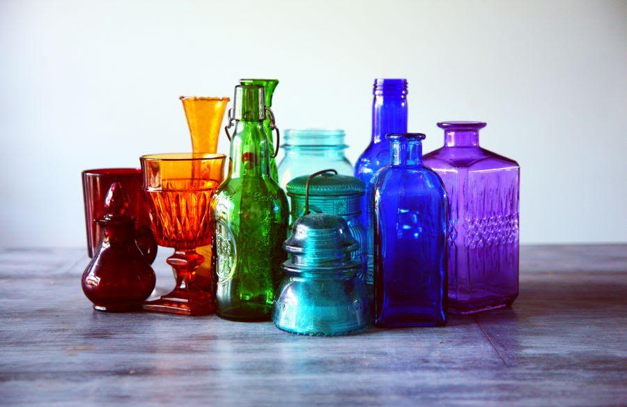 How to Store Glassware in a Storage Unit | StaxUP Storage