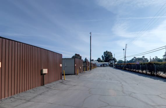Derrel's self storage units in Fresno, CA from $48 I Call to Store
