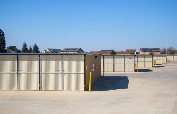 Derrel's self storage & RV storage in Fresno, CA from $42.50