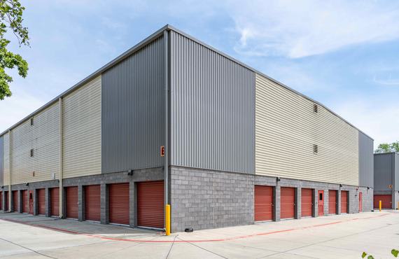 Safe and Clean Storage Units $12 in Santa Rosa | StoragePRO