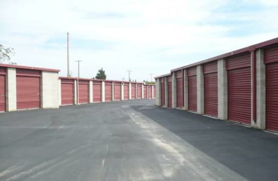 Storelocal Storage Units Bakersfield, CA | North Chester Mini Storage