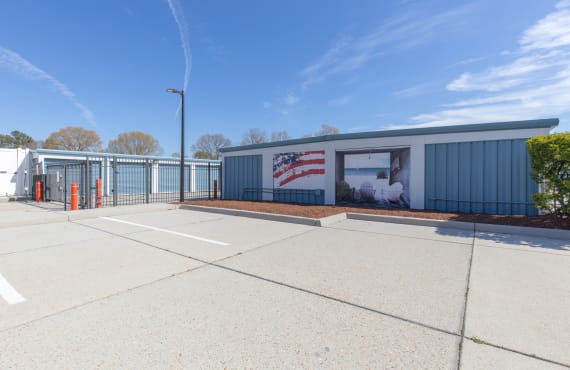 Storage Units in Virginia Beach, VA