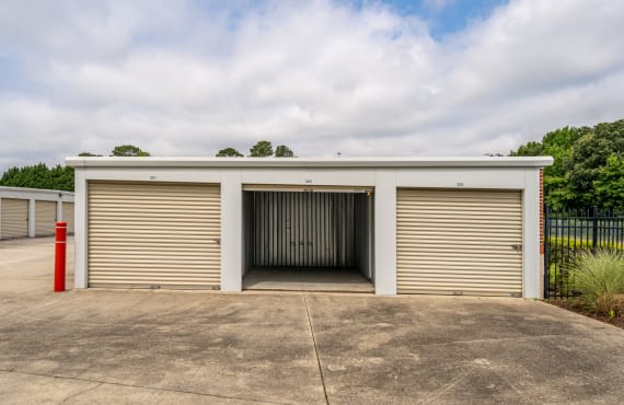 Storage Units in Virginia Beach, VA