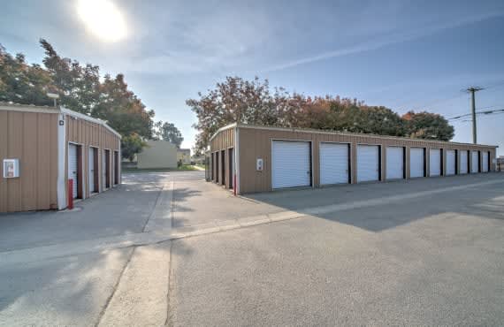Storage Units In Lemoore, CA