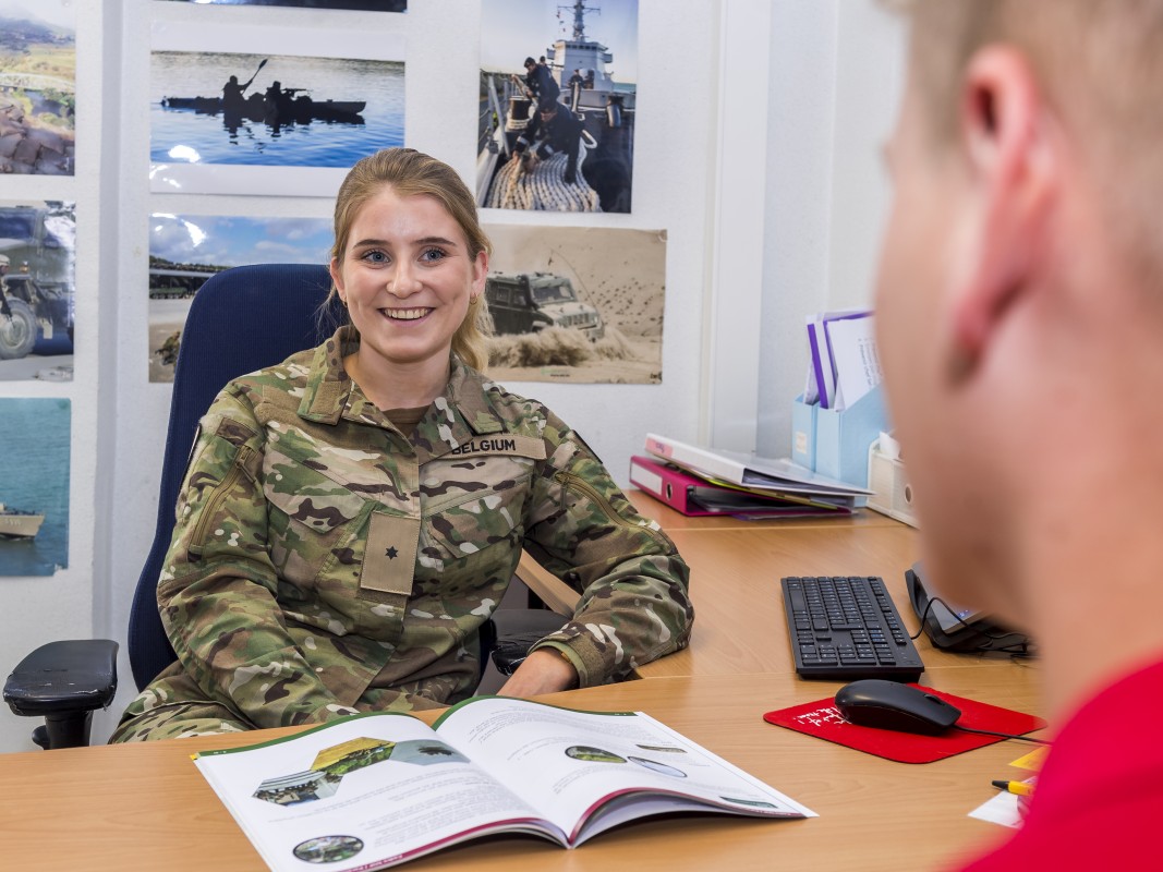Jobs, stages et jobs étudiants chez Defensie - La Défense | Student.be