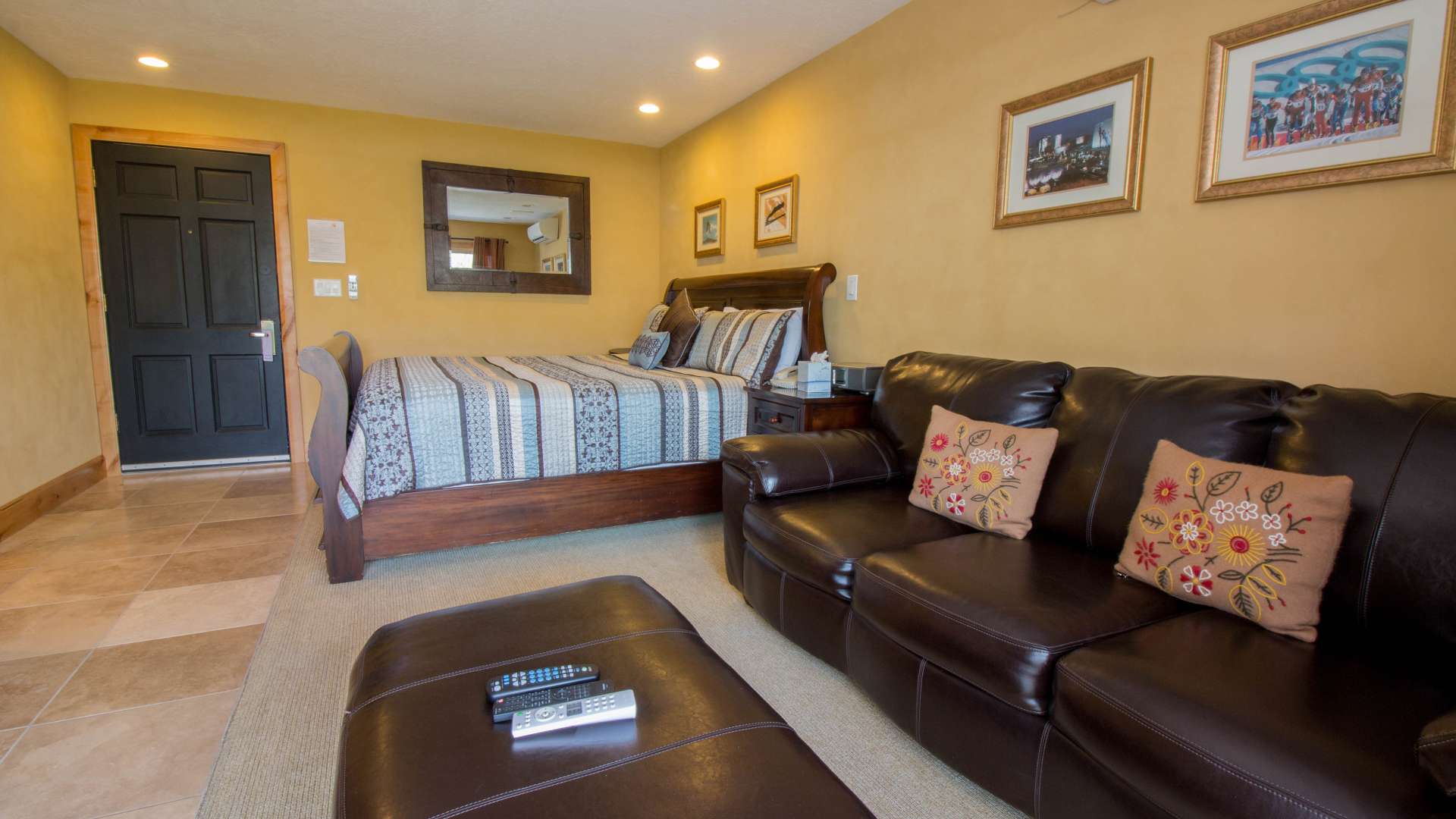 Treasure Mountain Inn Junior Suite #38