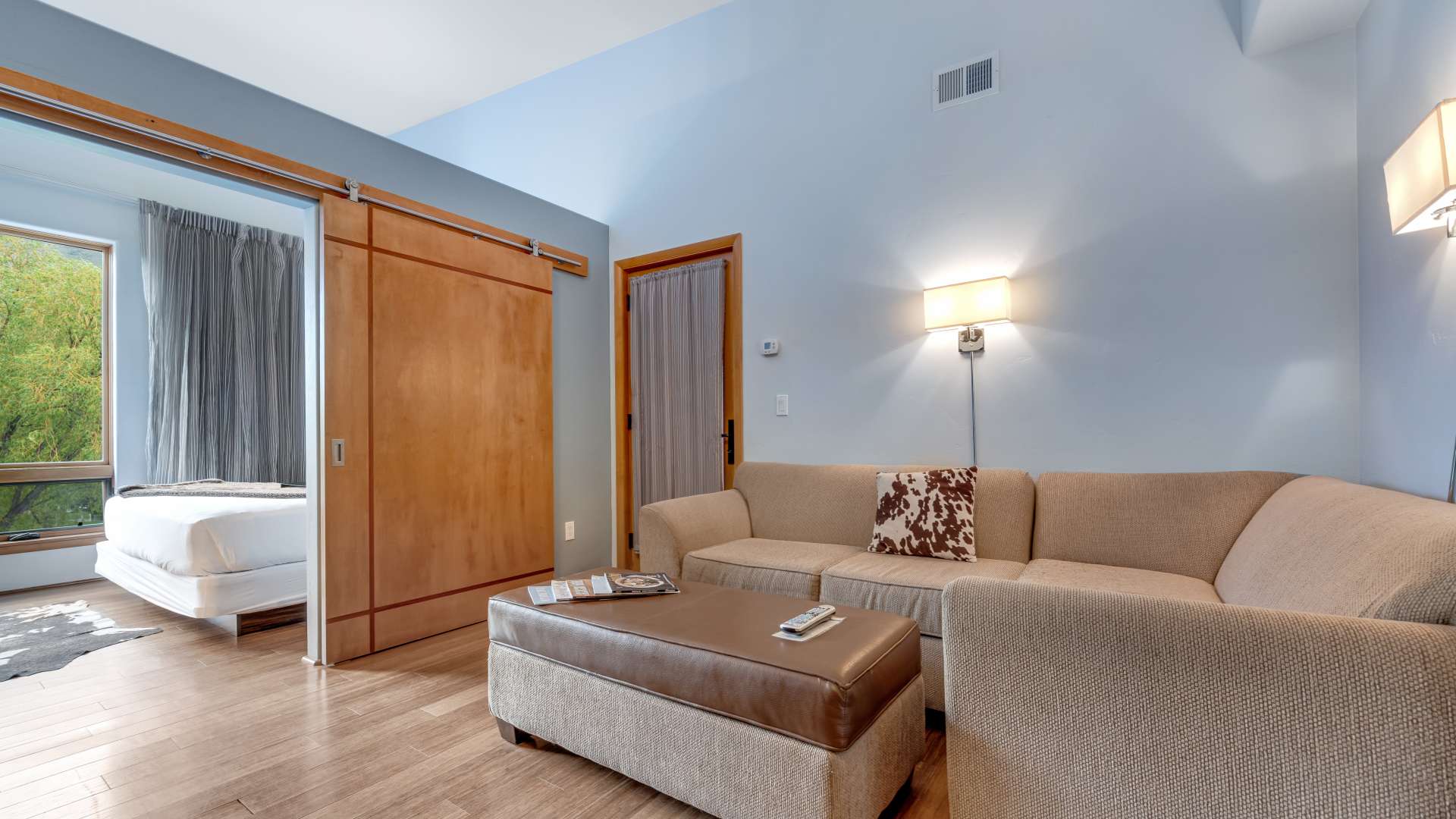 1 Bedroom Miller Park Suite