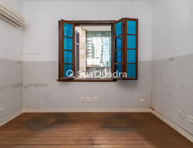 Alugue loja com 110m² em Cerqueira César, São Paulo