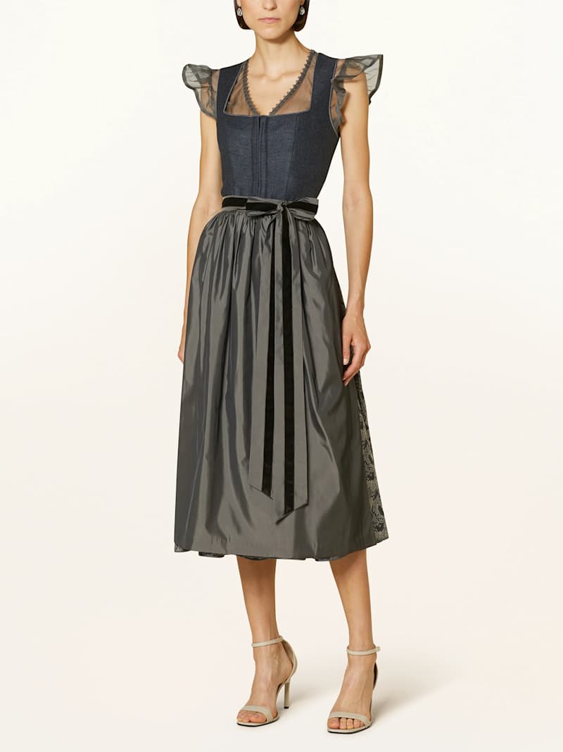 Dirndl Trends 2025: Die schönsten Dirndl & Blusen