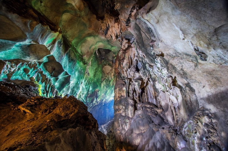 Gua Tempurung in Ipoh, Malaysia | Day Tripe with Sunleisureworld