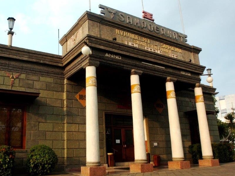 House of Sampoerna in Surabaya, Indonesia | Day Tripe with Sunleisureworld