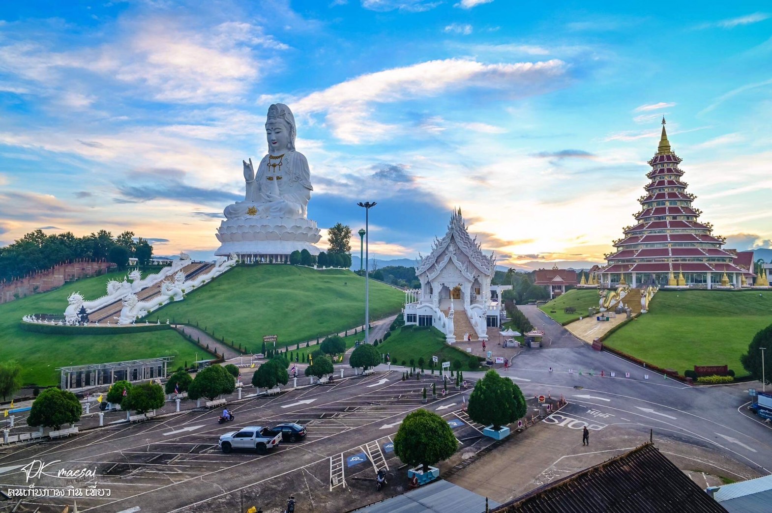 Chiang Rai Sort Visit - White Temple - Blue temple - Black Museum Tours ...