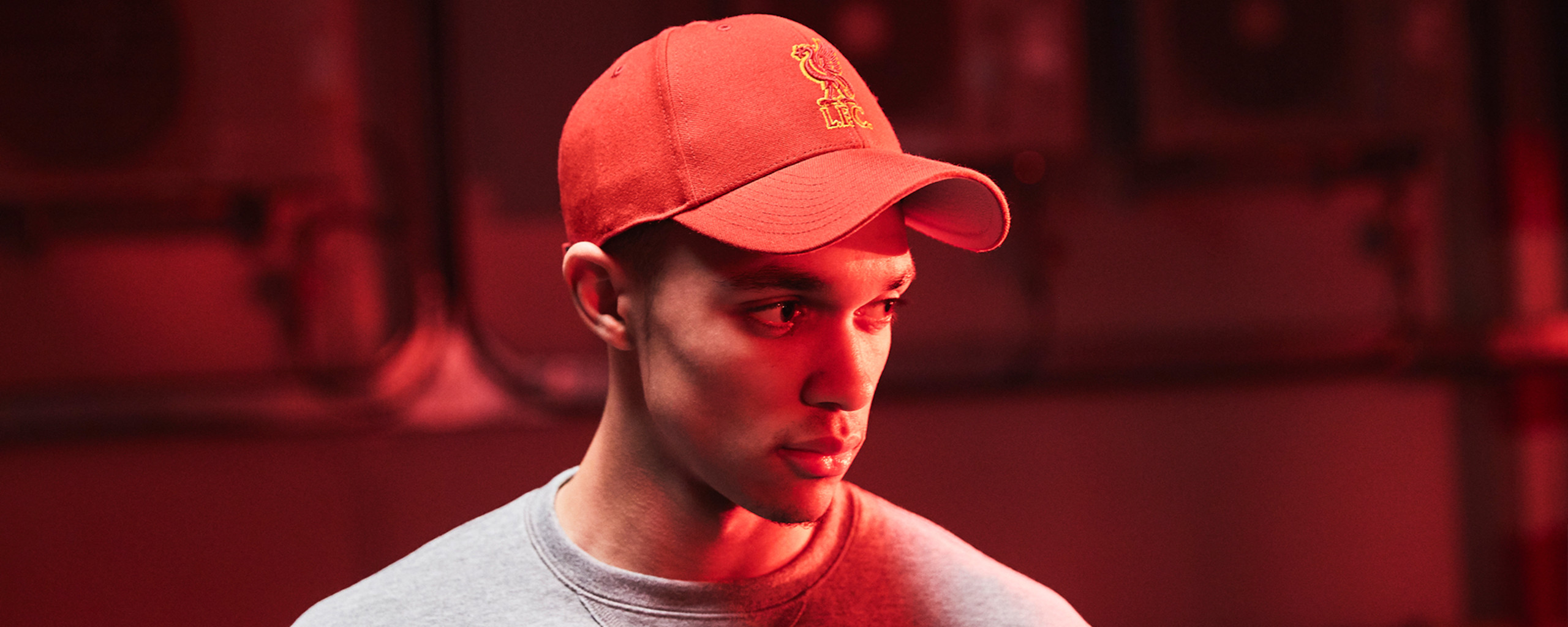 Matchtröjor, träningskläder och mer - Nordens största Liverpool shop ...