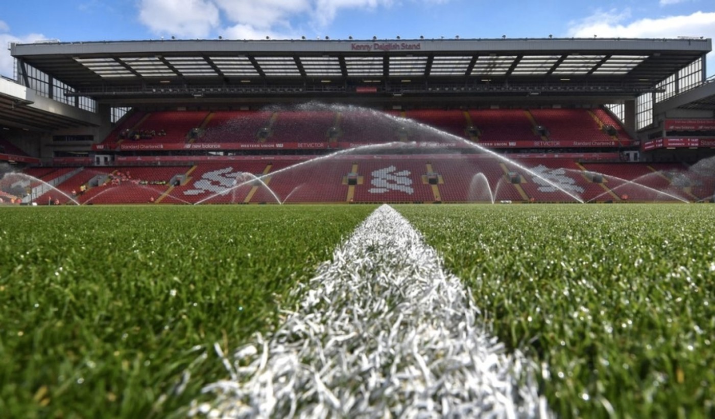 Liverpool - Investerade flera miljoner i ny matta på Anfield