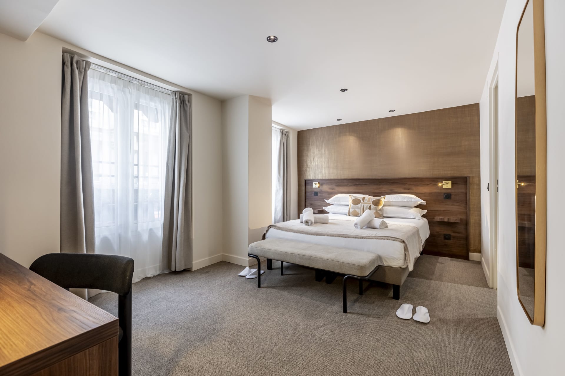 Le Monsieur- Double Room 203 - Paris