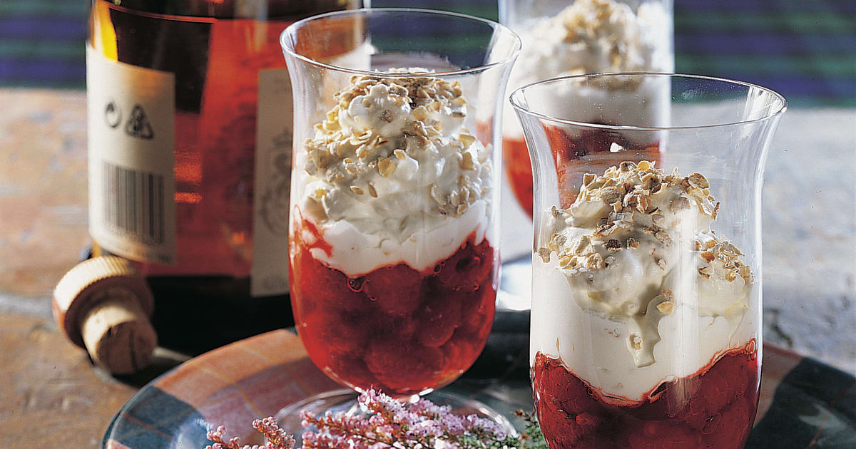 Cream crowdie (crème aux flocons d'avoine et framboises) - Recette ...