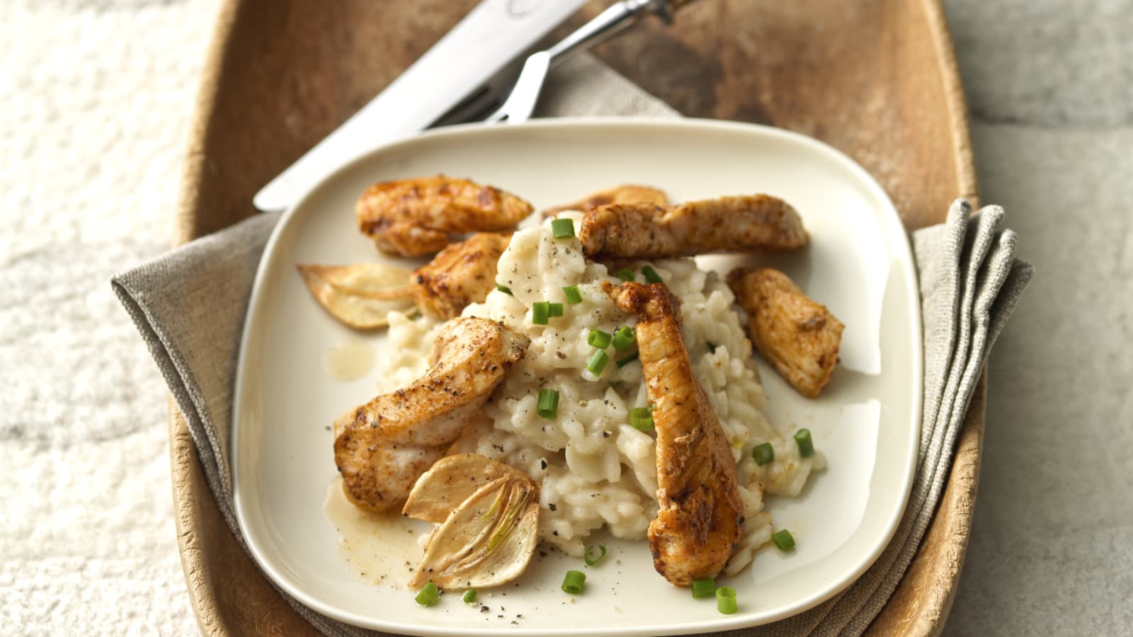 Knoblauch-Risotto mit Pouletstäbli - Rezept | Swissmilk