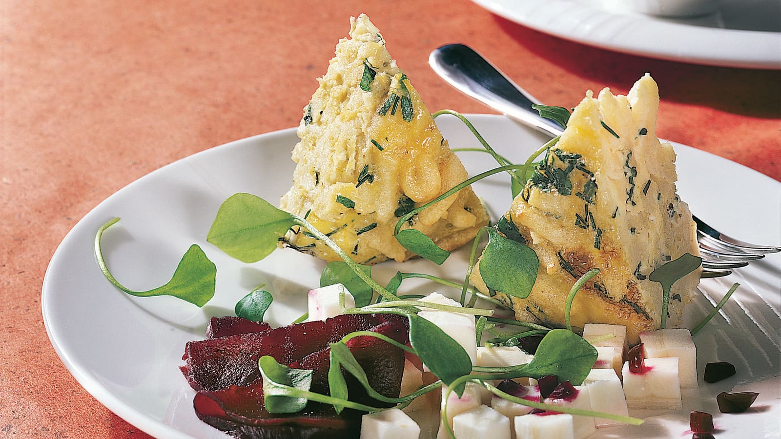 Knöpfli-Köpfli mit Pastinaken-Randen-Salat - Rezept | Swissmilk