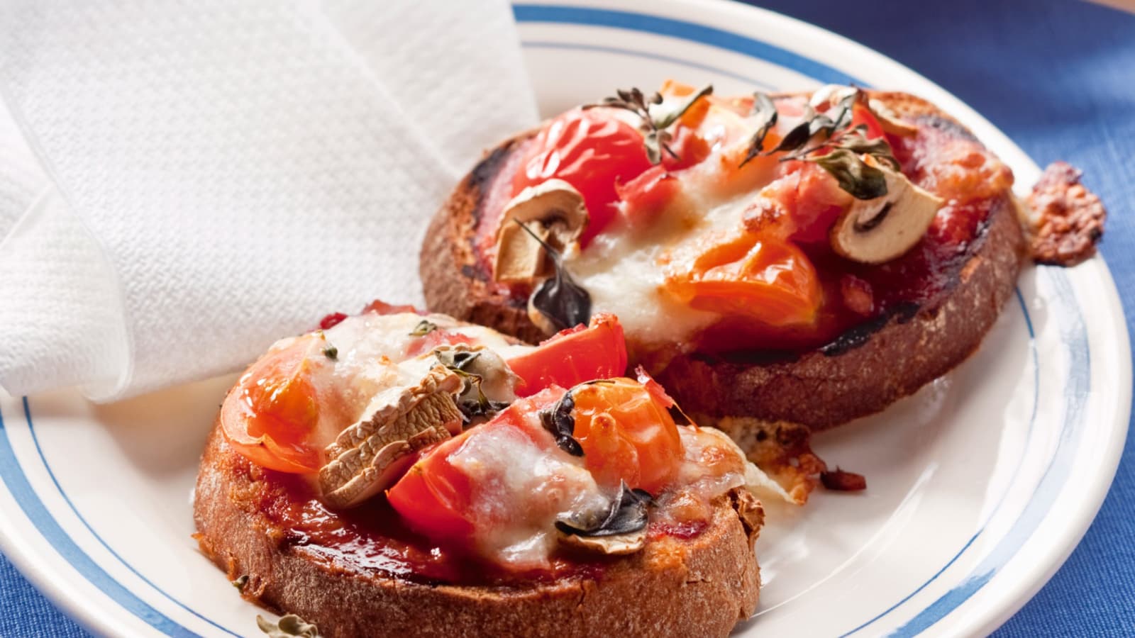 Schinken-Champignon-Panizza - Rezept | Swissmilk