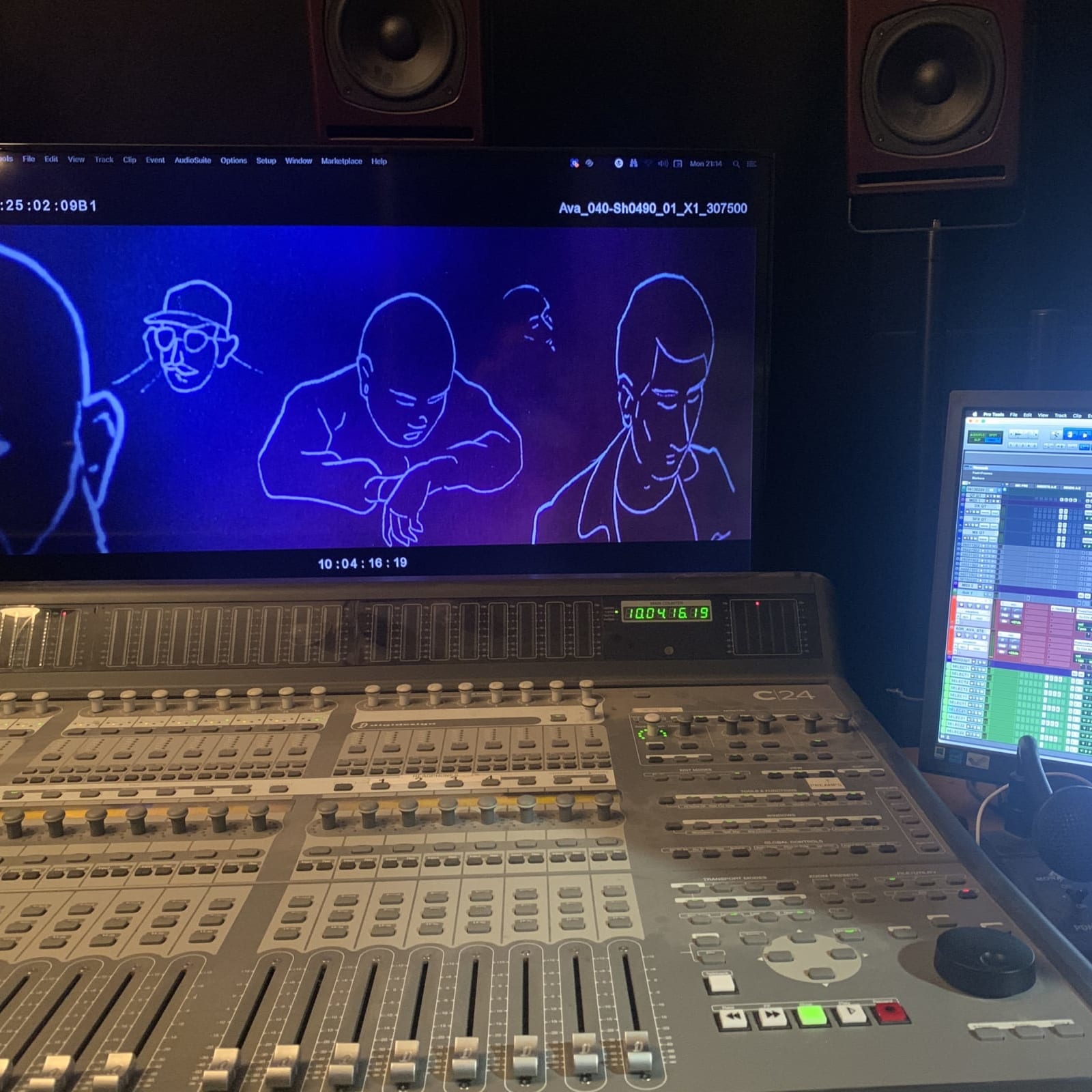 Dominika Latusek | Sound Designer, Post Production Sound, Musician | Tabb