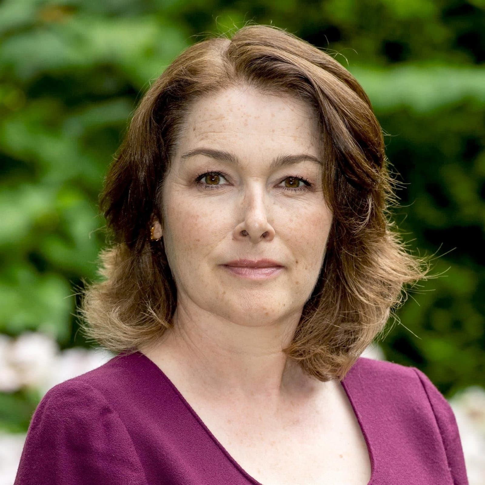 Sarah Lockett | Presenter, Actor | Tabb