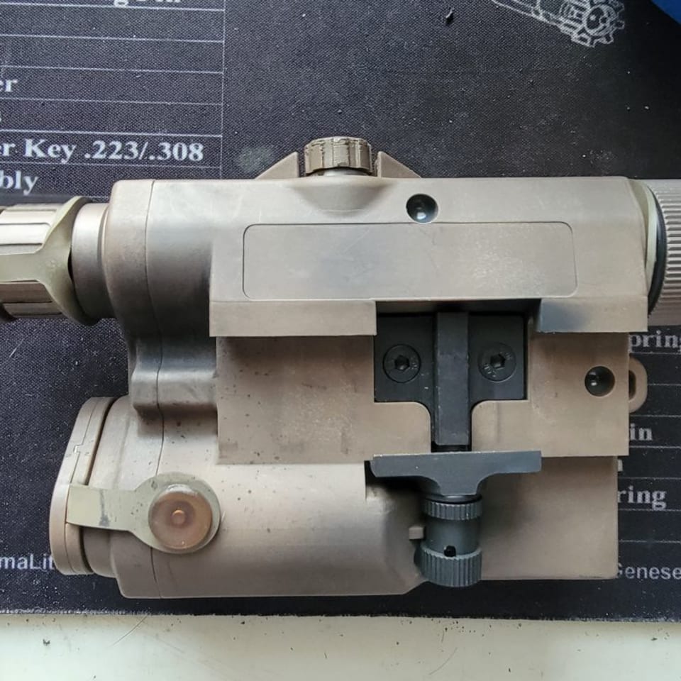 Bigpeqs PEQ15 / LA5 Laser | Tacswap