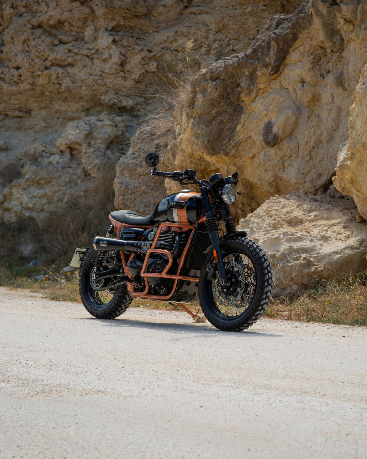 96 Ícaro | Una Scrambler diseñada para la aventura.