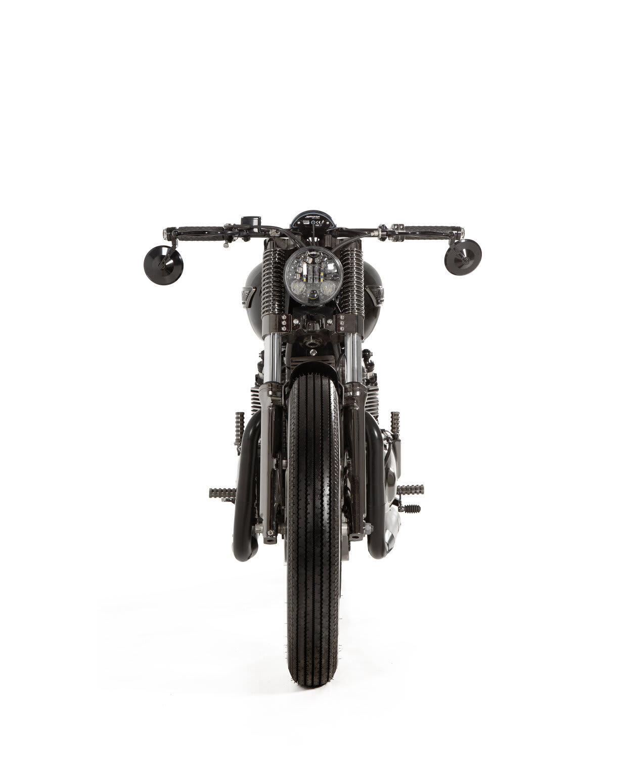 127 Belluma | A Bonneville T100 adapted to Brat Style