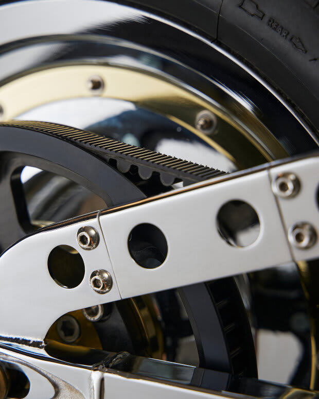 137 Phantom | Tracker Style, Classic Racing Aesthetics