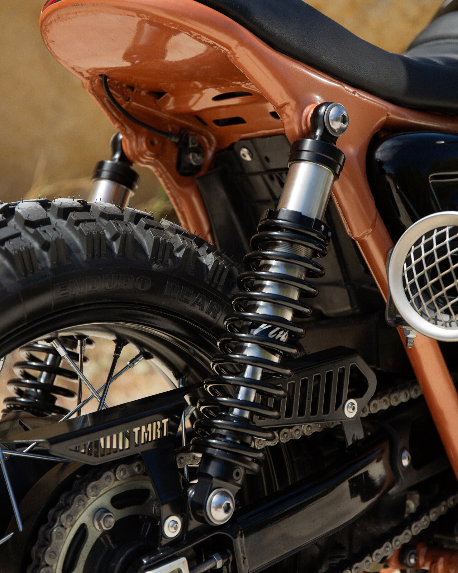 96 Ícaro | Una Scrambler diseñada para la aventura.