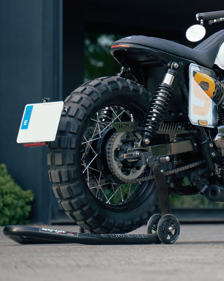 122 Antares | A new Tracker concept for a Bonneville 900