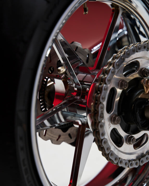 110 Missile | A powerful engine and a unique Cafe Racer style