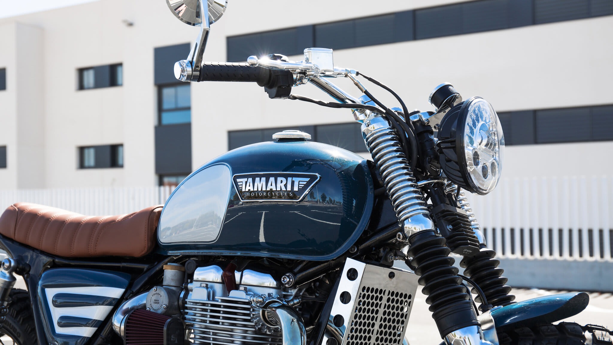 135 Coffee Snob | Una Bonneville T120 clásica, urbana y cómoda