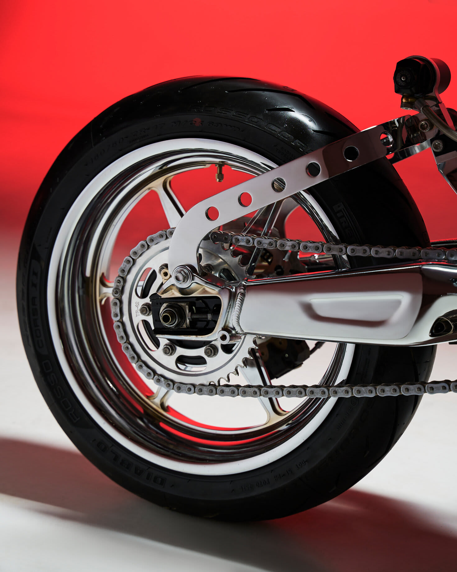 110 Missile | A powerful engine and a unique Cafe Racer style