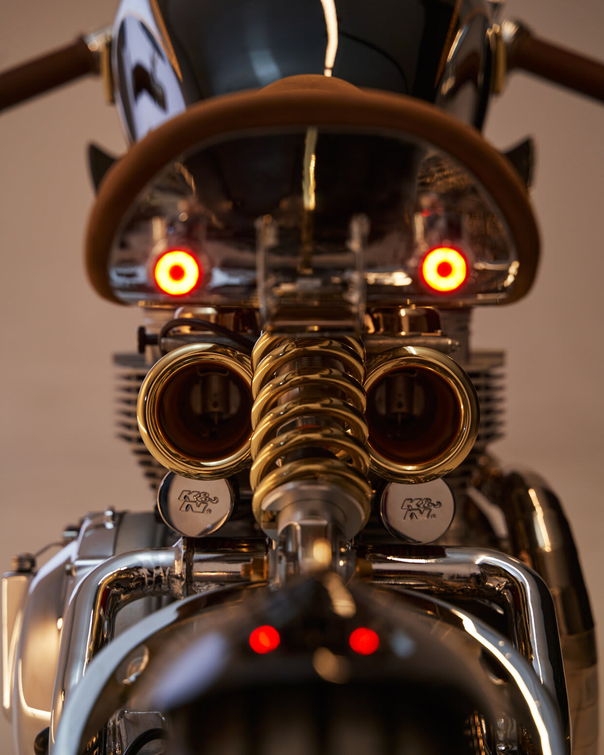 160 Black Dragon | Una Cafe Racer referente en potencia y belleza.