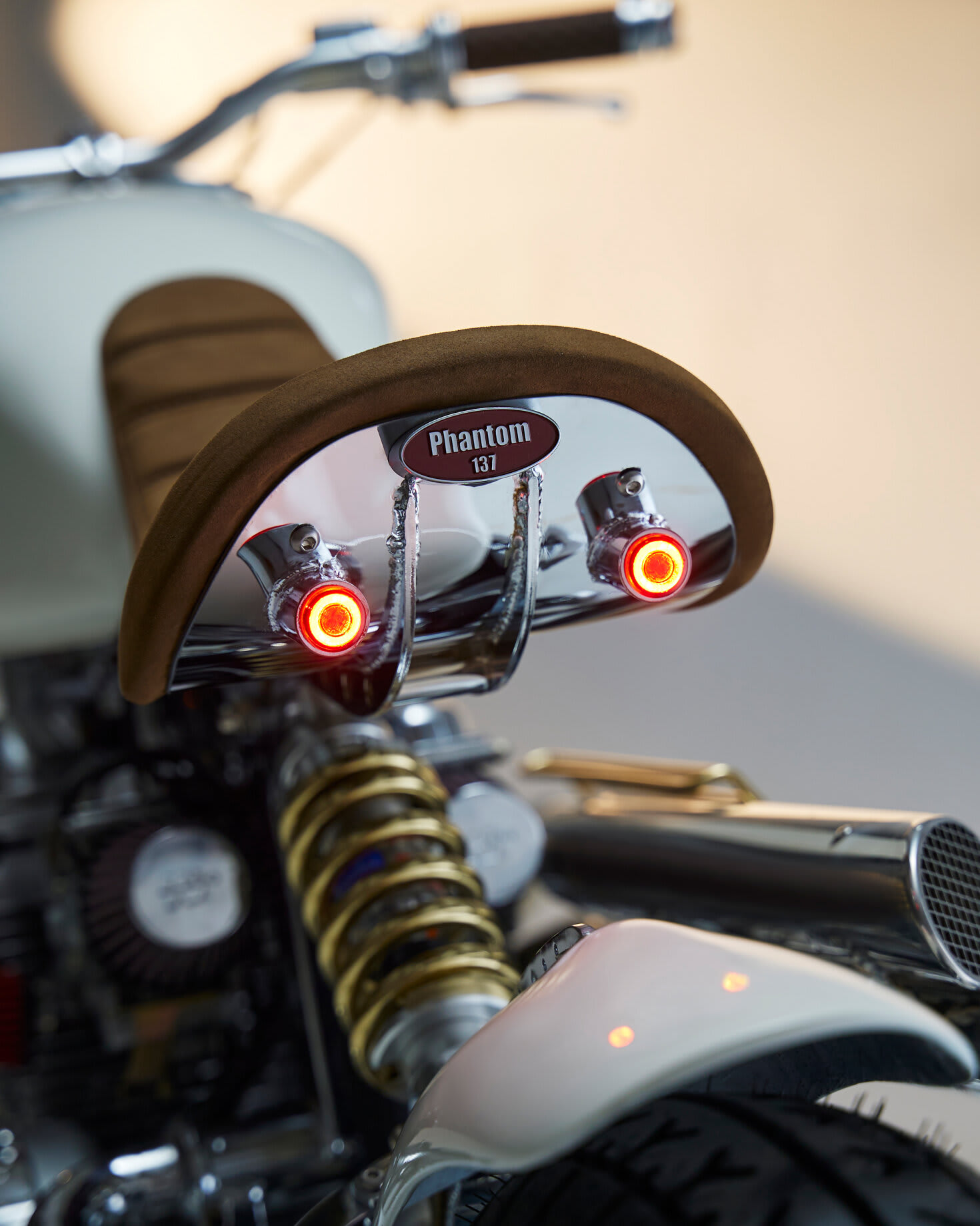 137 Phantom | Tracker Style, Classic Racing Aesthetics