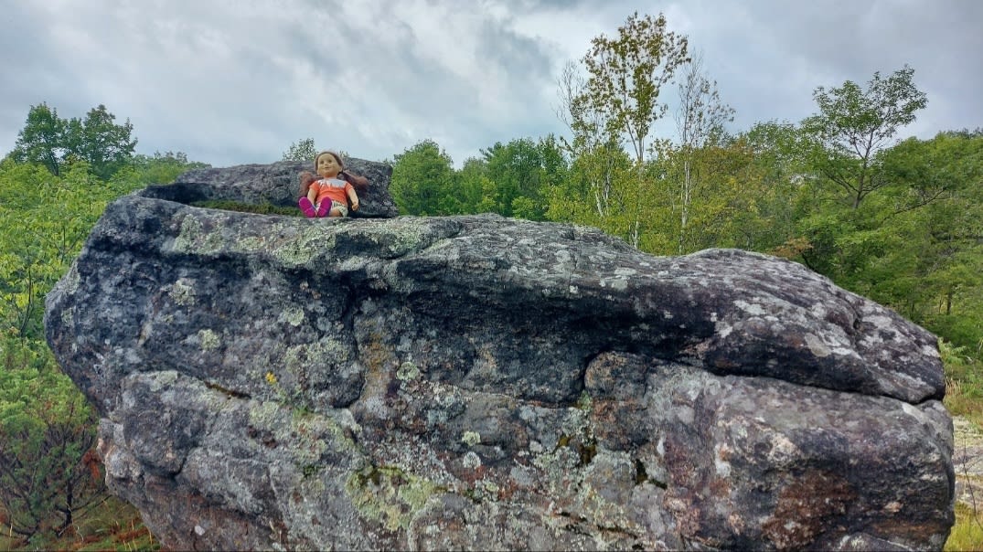 Hiking a Two-Billion-Year-Old Rock Formation - Tarygo