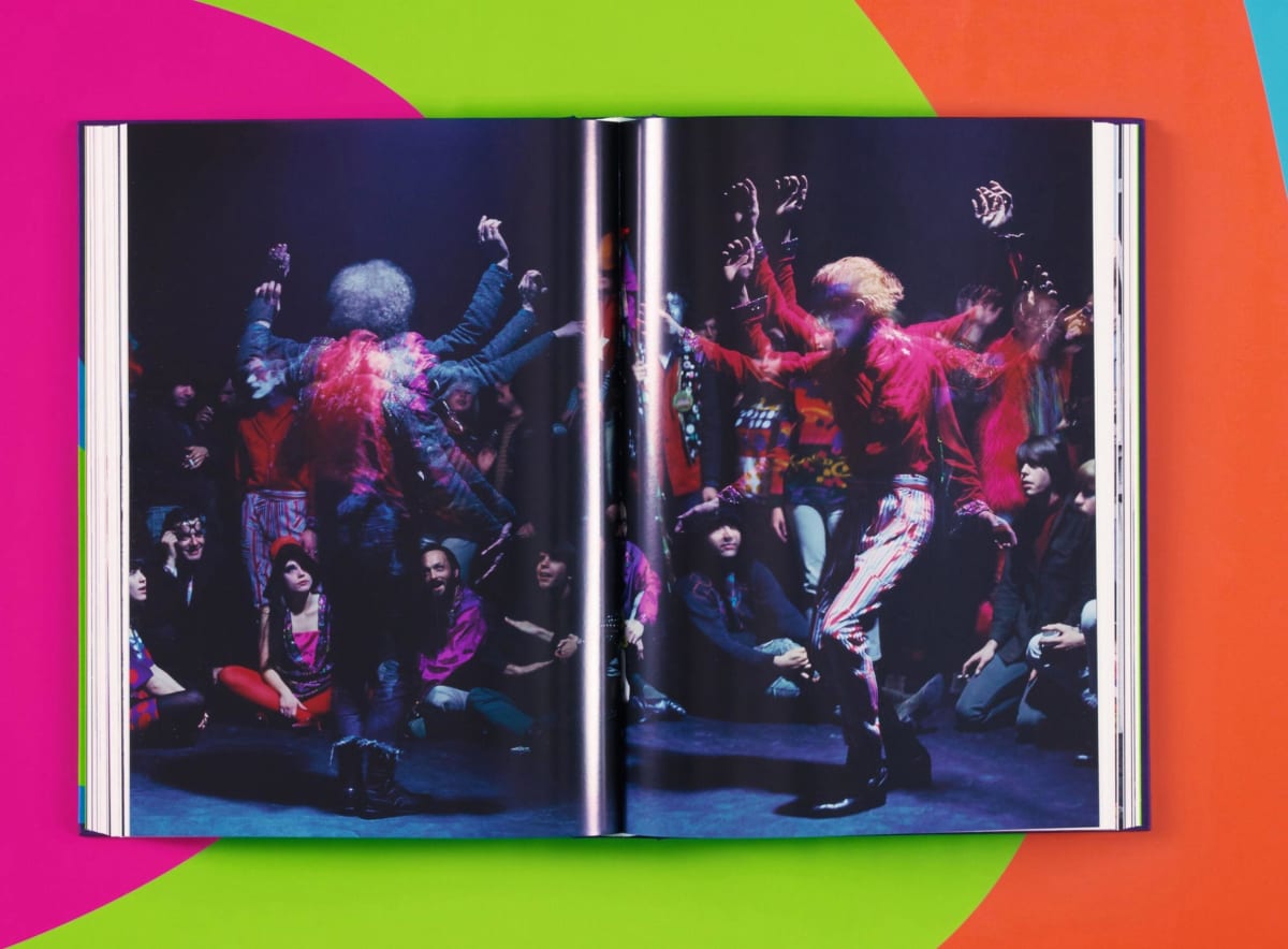 Tom Wolfe. The Electric Kool-Aid Acid Test. Photographs by Lawrence ...